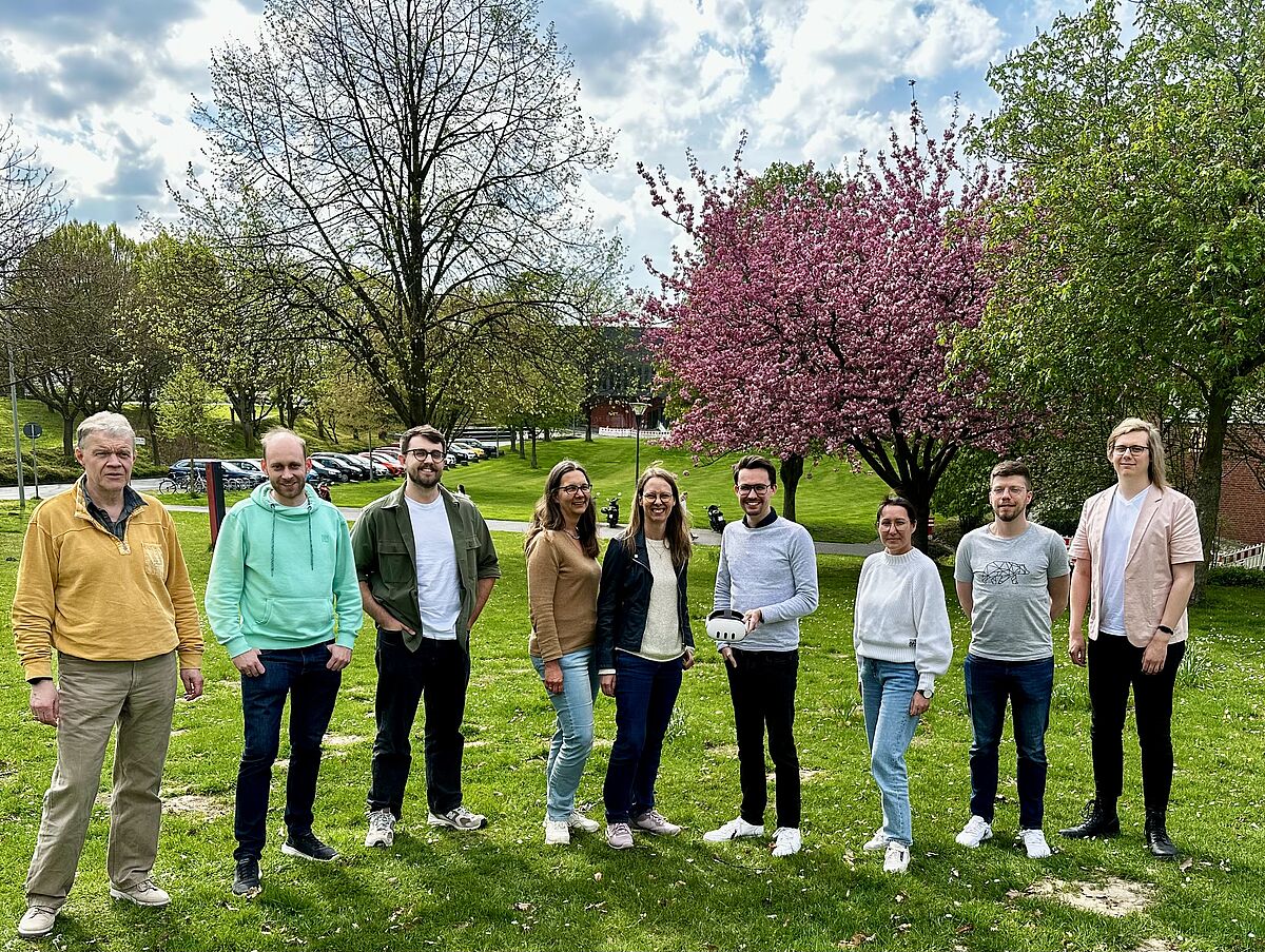 Virtual reality goes AI: Paderborn University develops AI assistance ...